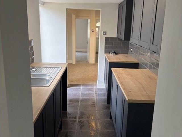 Saunders Street, Gillingham ME7, 1 bed flat to rent, £1,075 pcm | PrimeLocation