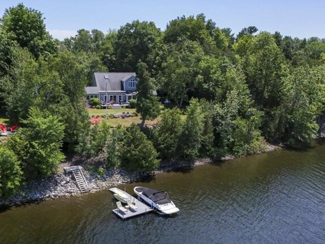 Savage Point Rd, North Hero, Home For Sale