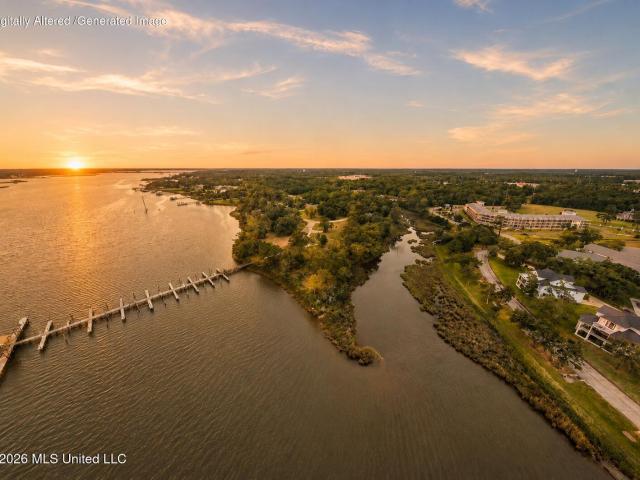 Savannah Estates Boulevard, Biloxi, MS 39532