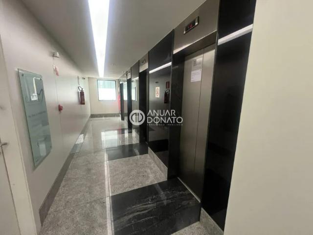 Savassi Sala s à venda na Anuar Donato