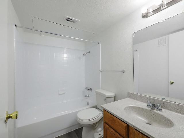 Save More at Marbella Apartments – Enjoy One FREE Month of Utilities 1 Bedroom Apartment for Rent at 3460 Great Trinity Forest Way, Dallas, TX 75216
