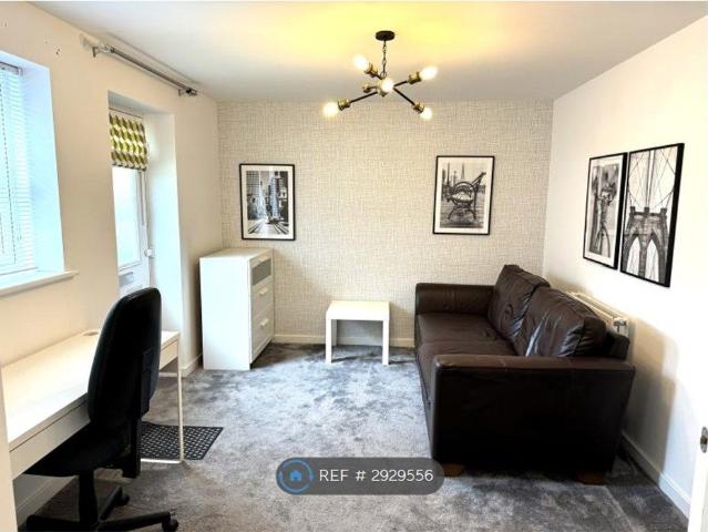 Savernake Court, Birmingham B29, 2 bed flat to rent, £1,450 pcm | PrimeLocation