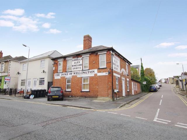 Savernake Street, Town Centre, Swindon SN1, Room to rent, £600 pcm | PrimeLocation