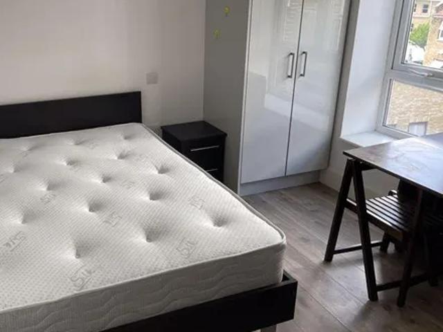 Savers, 307 311 Kilburn High Road, London, NW6 7JQ, United Kingdom | Studio apartment for rent #137645729 | Rentberry