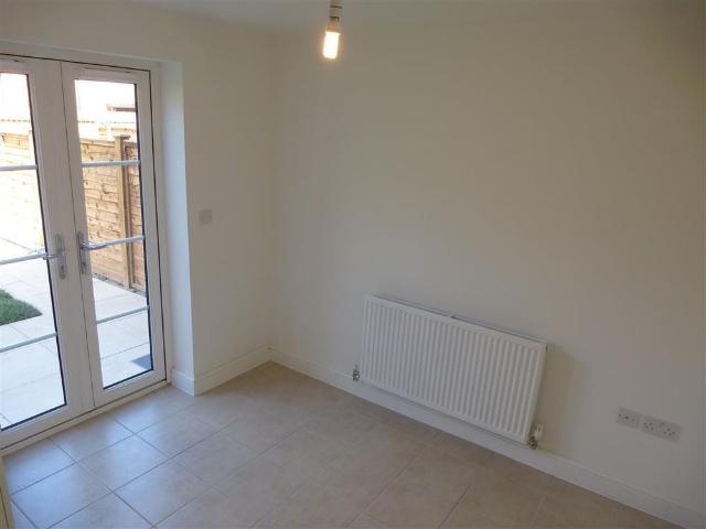 Savile Road, Castleford