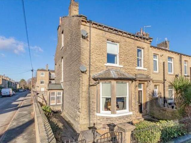 Savile Road, Elland, 6 Bedroom End