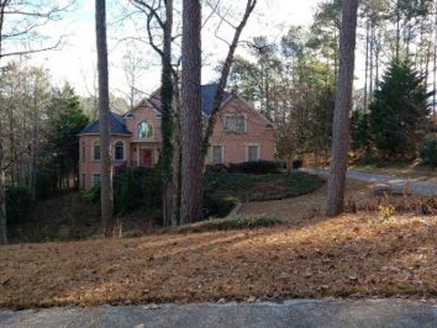 Saville Dr NW