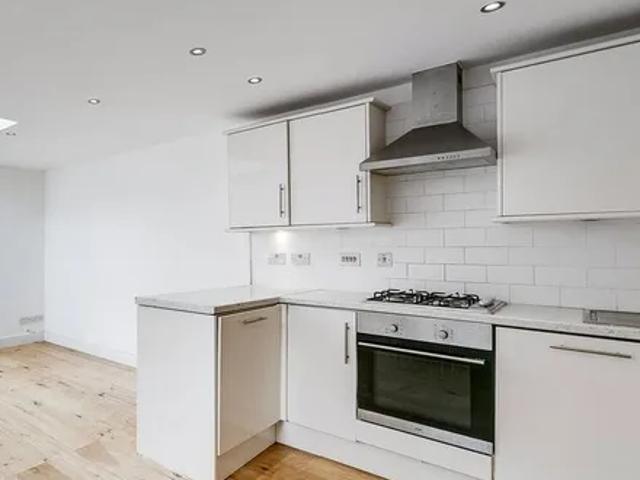 Saville Road, London, W4 5JB, United Kingdom | 2 bed duplex for rent #140657660 | Rentberry