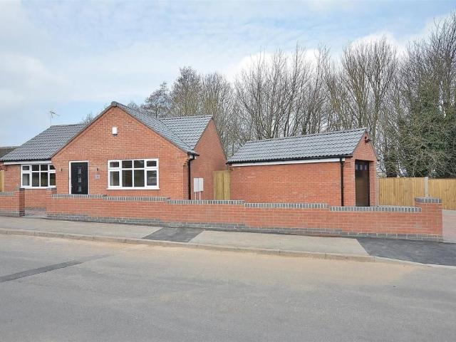 Saville Road, Sutton In Ashfield NG17, 2 bed detached bungalow to rent, £1,195 pcm | PrimeLocation