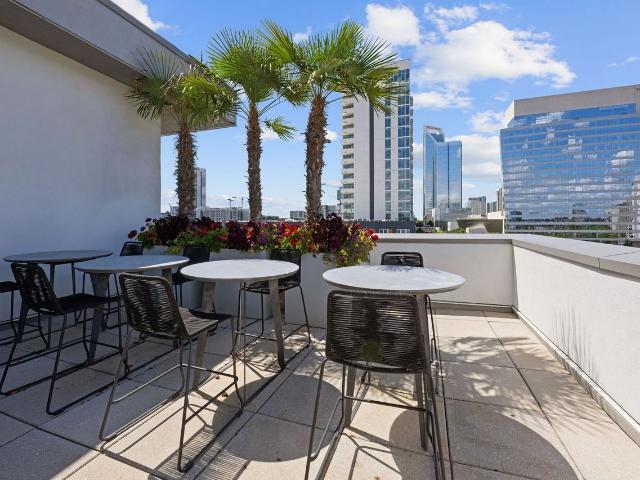 Savoy NC 1 Bedroom Apartment for Rent at 650 E Brooklyn Village Ave, Charlotte, NC 28202 Second Ward