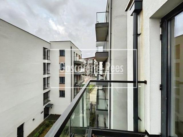Savoy Place, Farnborough