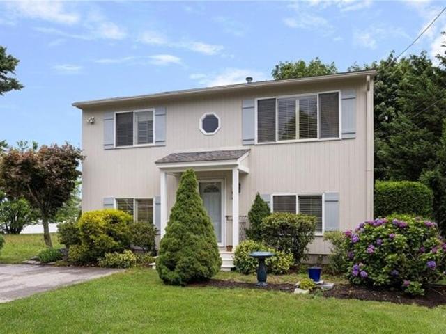 Sawyer Ave, Warwick, Home For Sale