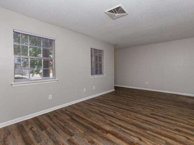 Sawyer Point Apartments 3 Bedroom Apartment for Rent at 2337 Sharon Dr, Albany, GA 31707