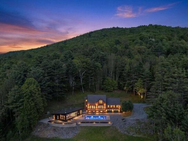Sawyer Rd, Woodstock, Home For Sale