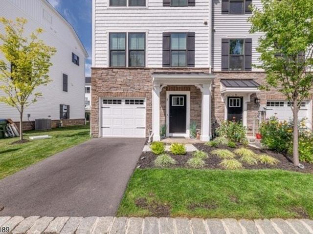 Saw Mill Cir, Hackettstown, Condo For Sale