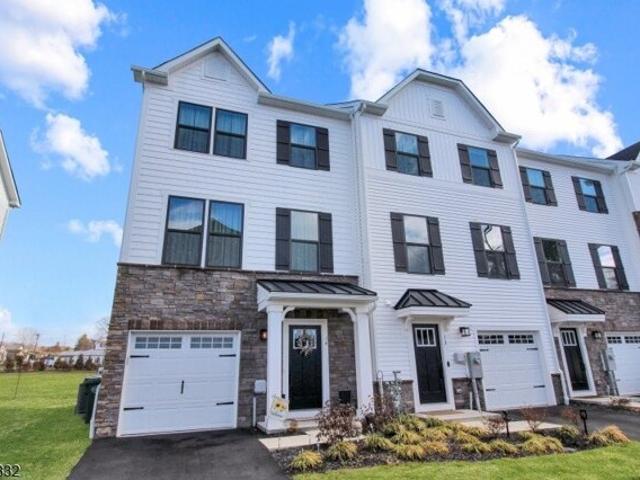 Saw Mill Cir, Hackettstown, Condo For Sale