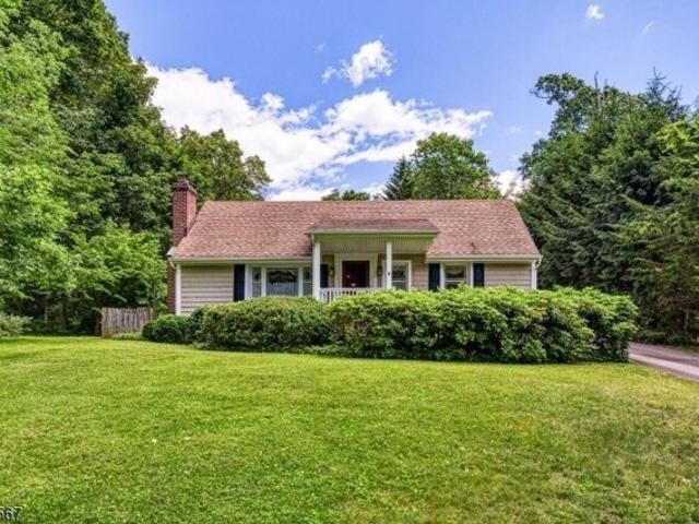 Saw Mill Rd, Warren Twp, Home For Sale