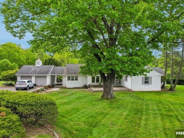 Saw Mill Rd, North Haledon, Home For Sale