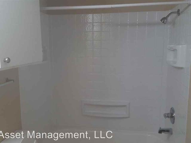 Sawmill Apartments 1 Bedroom Apartment for Rent at 12903 E 35th Pl, Tulsa, OK 74134