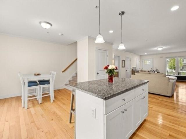 Sawmill Ln Unit,hanson, Condo For Sale