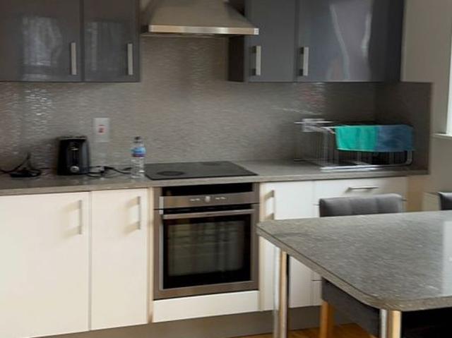Saxton Close, Grays, Essex RM17, 2 bed flat to rent, £1,400 pcm | PrimeLocation