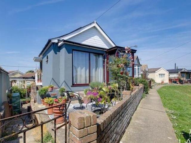 Saxon Way, Point Clear Bay, 2 Bedroom Detached