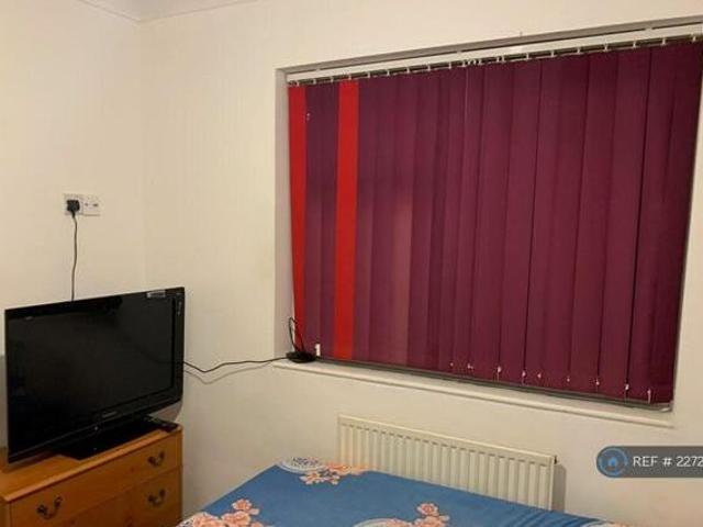 Saxon Avenue, Feltham, 1 Bedroom House