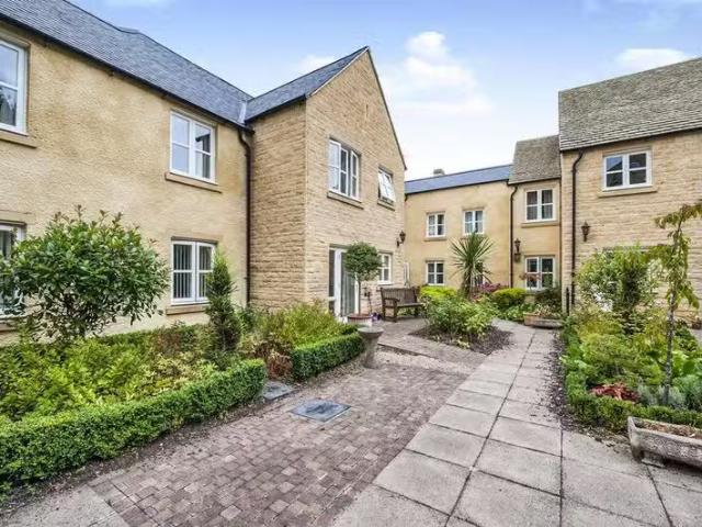 Saxon Grange, Sheep Street, Chipping. 2 bed apartment for sale.