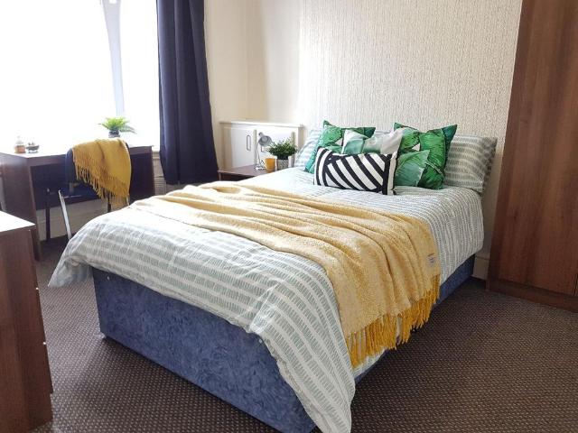 Saxony Road, Liverpool 4 bed terraced house to rent £1,907 pcm £440 pw