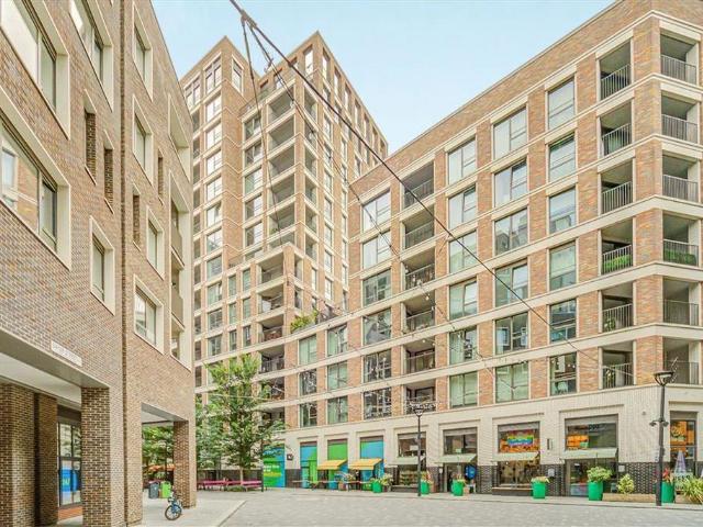Sayer Street, London SE17 2 bed flat to rent £3,700 pcm £854 pw