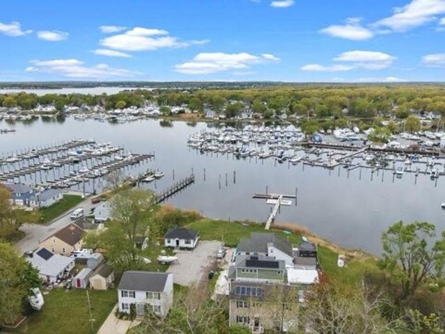 Sayles Ave, Warwick, Home For Sale