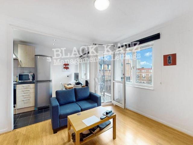 SE17 Penthouse to rent £1,603 pcm £370 pw