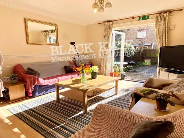 SE17 4 bed house to rent £4,312 pcm £995 pw
