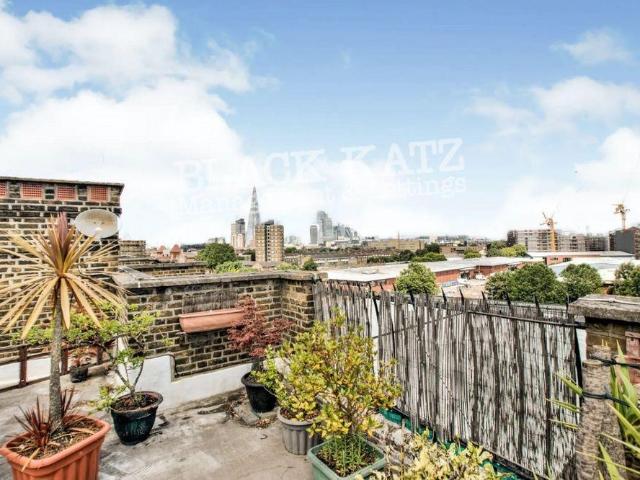 SE1 2 bed apartment to rent £2,318 pcm £535 pw