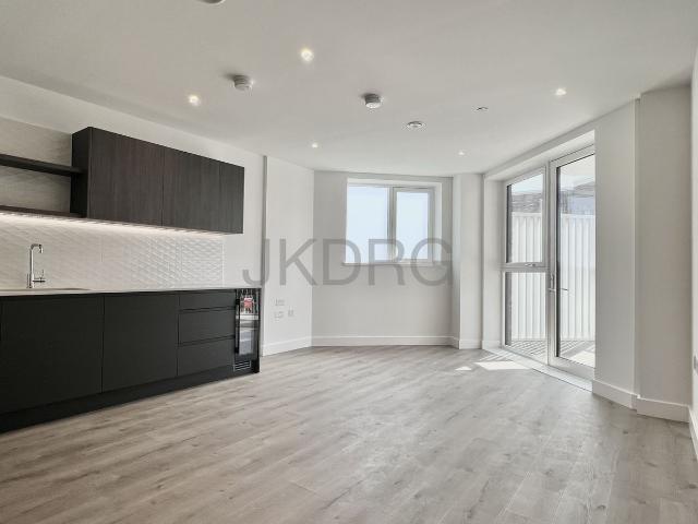 SE28, 1 bed flat to rent, £1,700 pcm | PrimeLocation