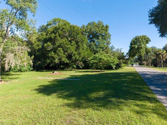SE 2nd St, Chiefland, FL 32626