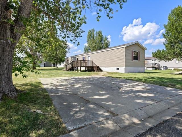 SE 31S Ave Lot 406, Minot, ND 58701