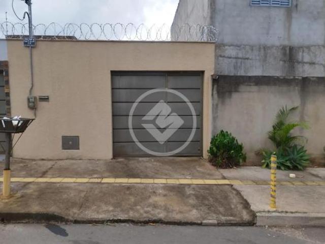 Se você busca conforto, praticidade e uma localização estratégica, esta casa é perfeita para você! c