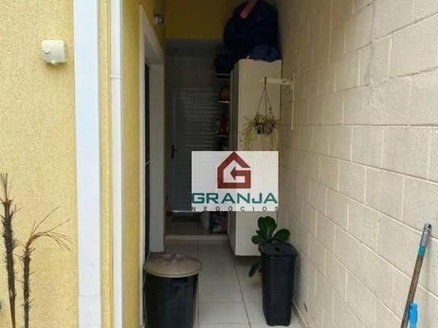 Se você busca um lar aconchegante em um condomínio com infraestrutura completa, esta casa é para voc