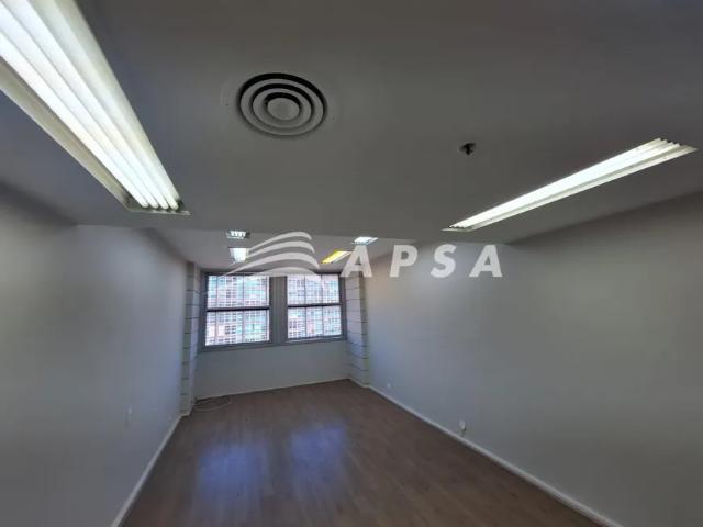 Se você procura um espaço pronto para receber seu negócio com conforto e eficiência, esta sala comer