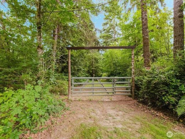 SE Yakima St, Port Orchard, WA 98367