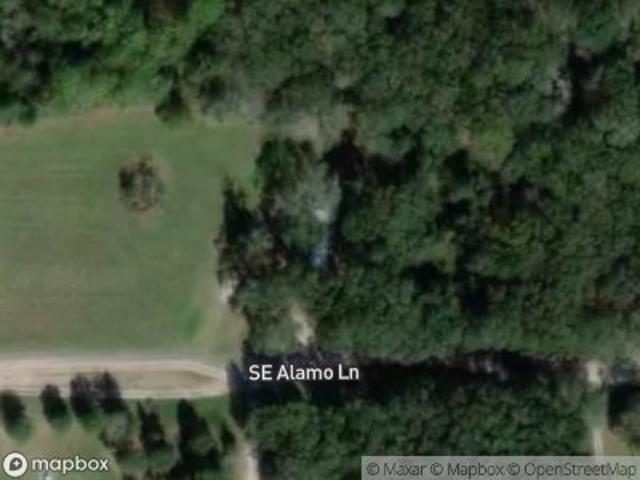 SE Alamo Ln