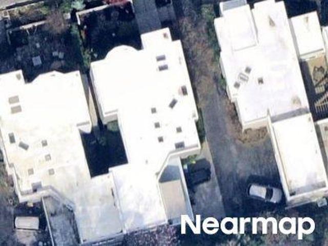 SE Berkeley Pl