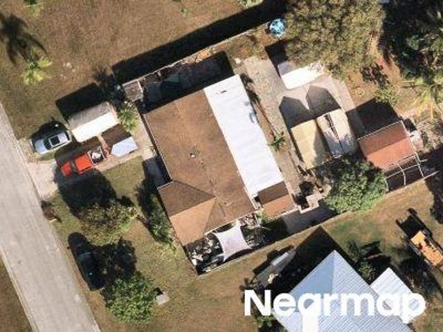 SE Bethume Ct