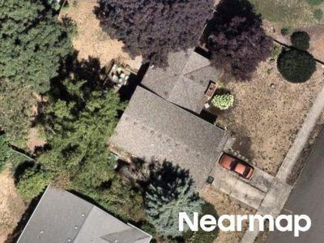 SE Briarwood Dr