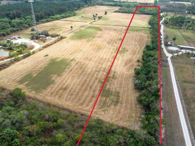 SE Bridge Rd, Hobe Sound, FL 33455