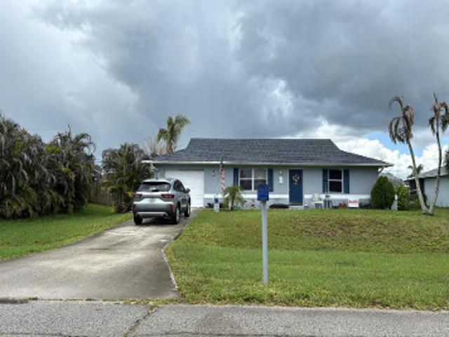 SE Eagle Dr