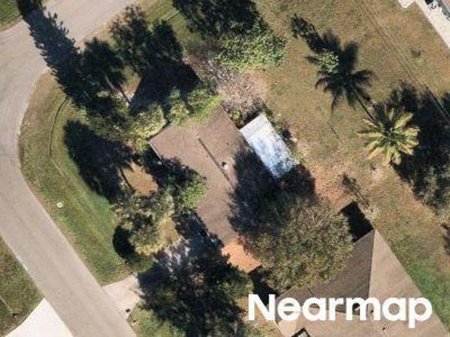 SE Heathwood Cir