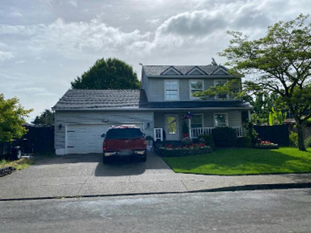 SE Logan Ln