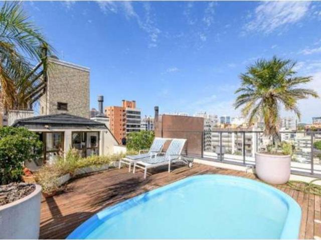 cobertura duplex,Semi mobiliada, maravilhosa em rua calma, próximo ao Grêmio